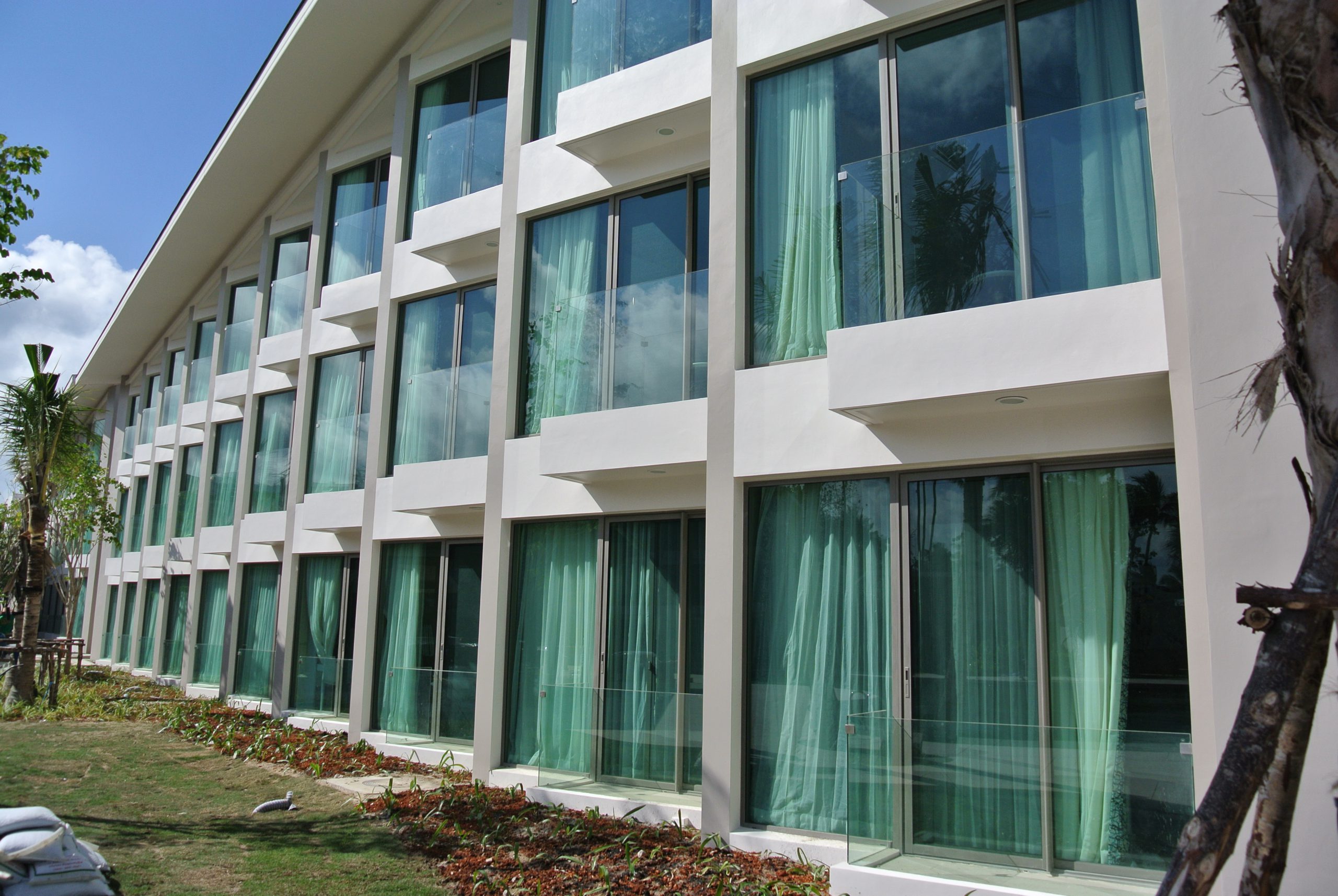 OZO Hotel Samui – Glass Line Co., Ltd.